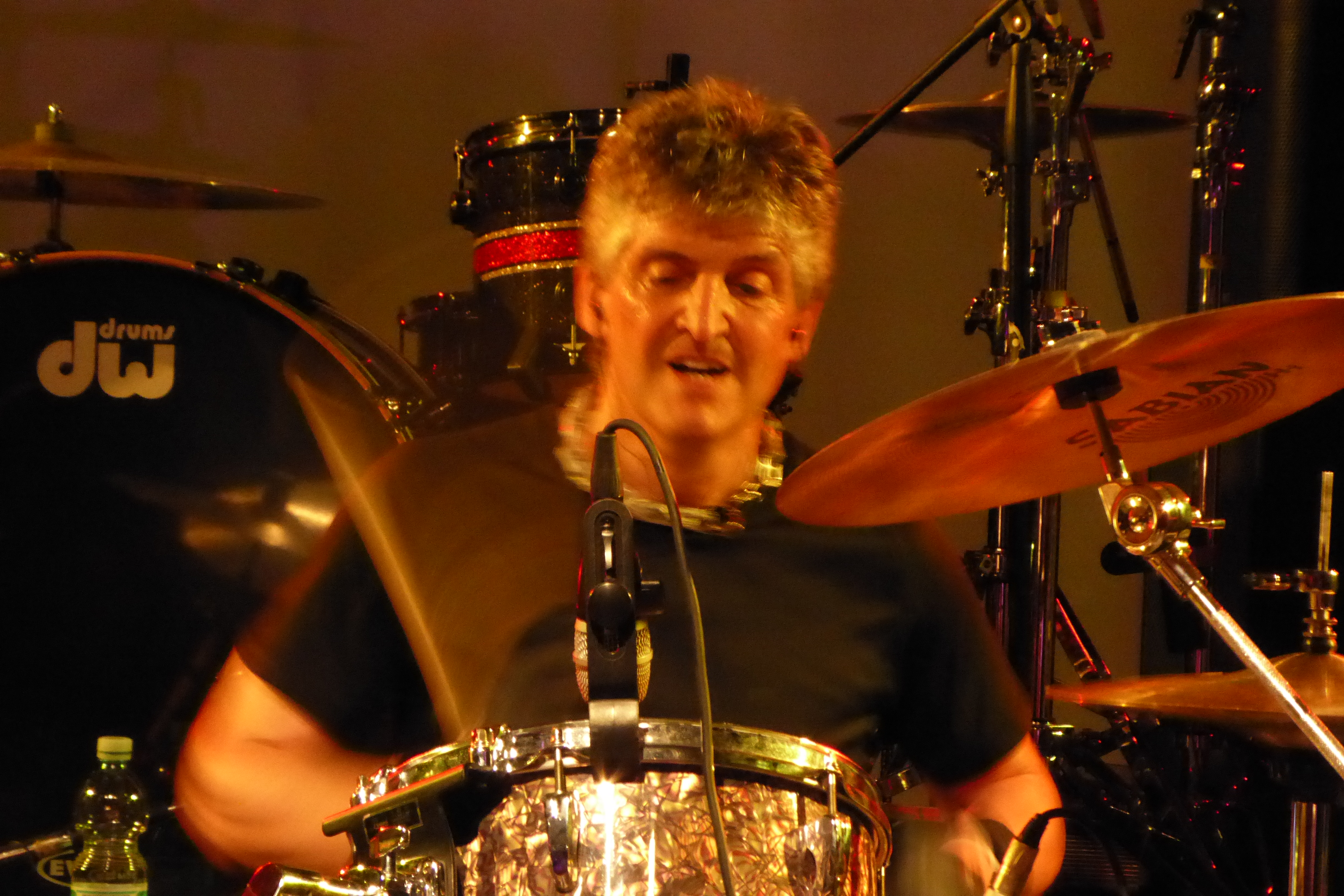 ☠ LUCA FERRI – Crying Steel